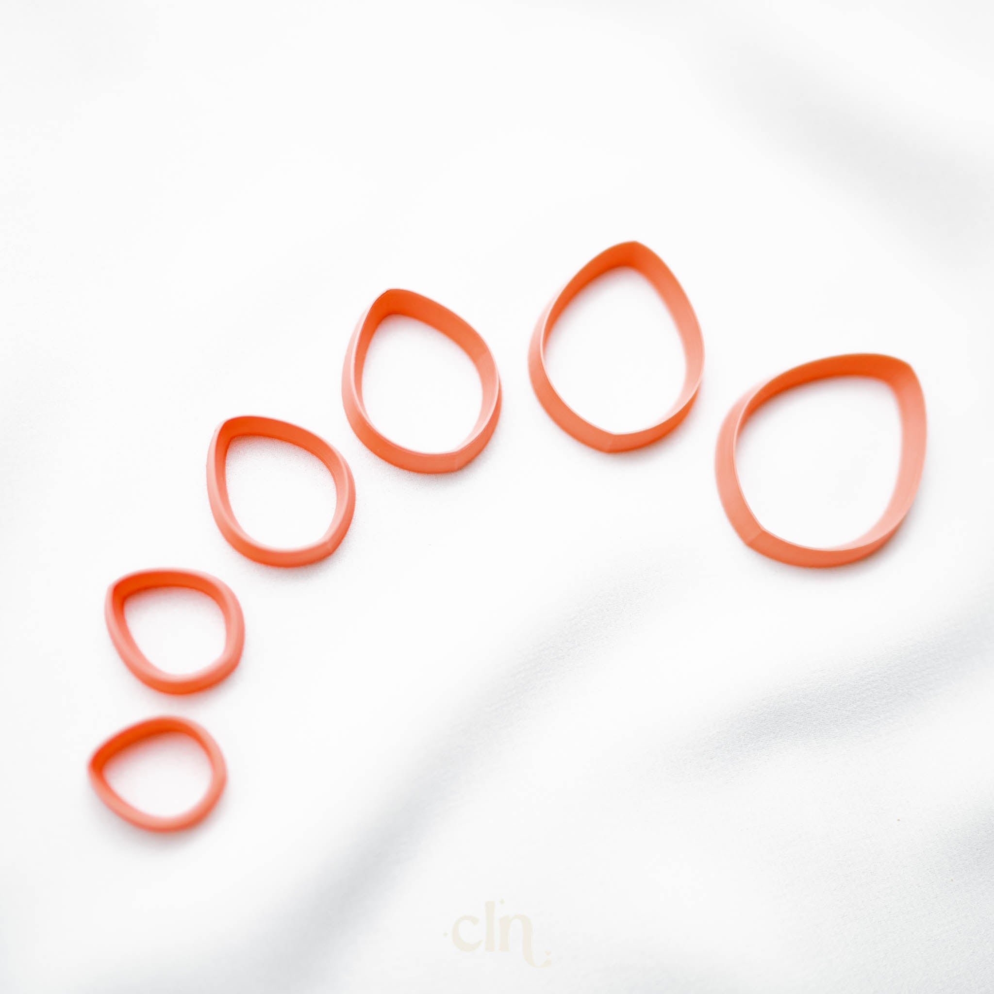 Drop dangle – CLN Atelier